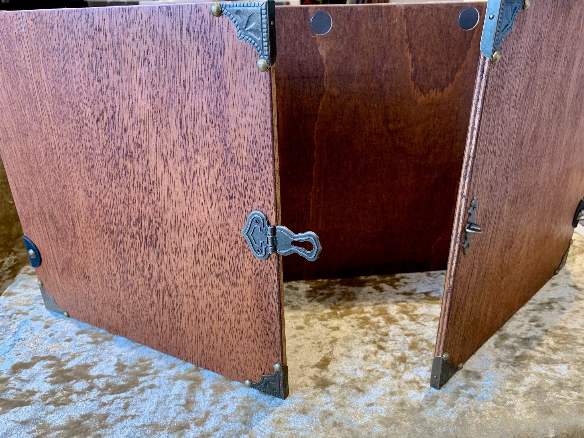 Wooden DM Screen for DnD Dungeons and Dragons and Pathfinder.