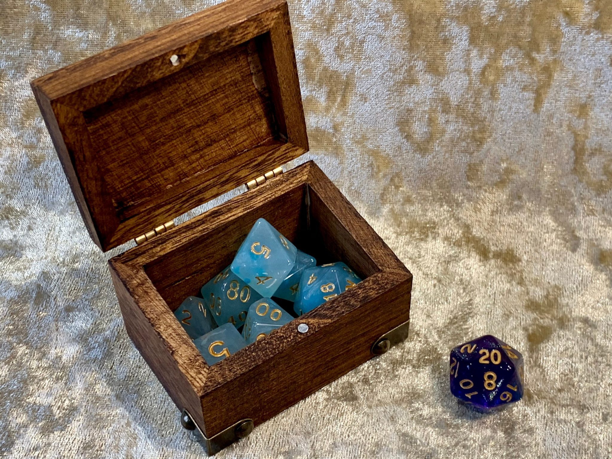 Dungeons and Dragons Tiny Dice Chest box and DnD Mini Box