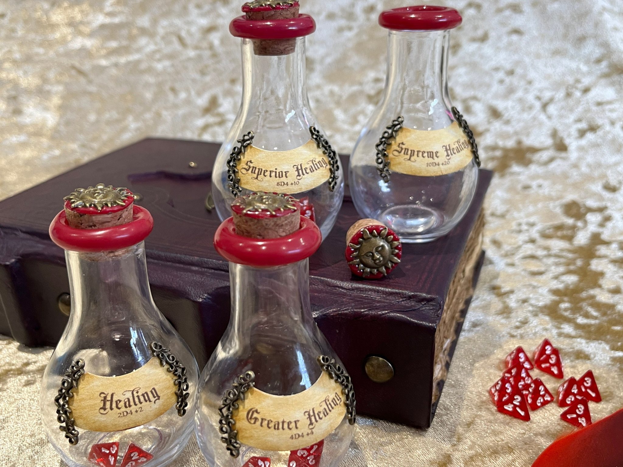 Healing Potion Set for Dungeons & DragonsNEW WITH MINI DICE.