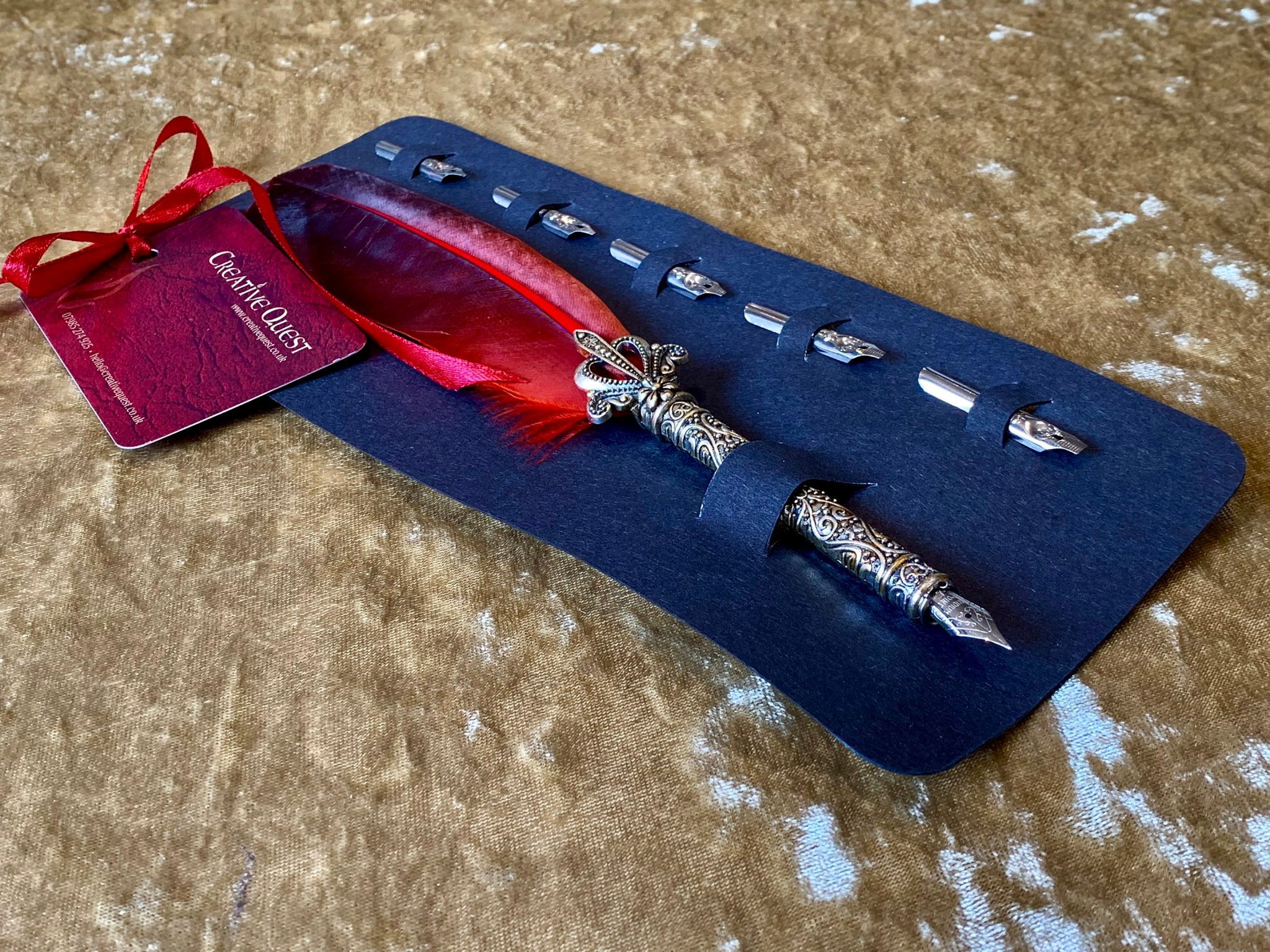 Feather Fountain Calligraphy Pen for RPG Game Dungeons & Dragons