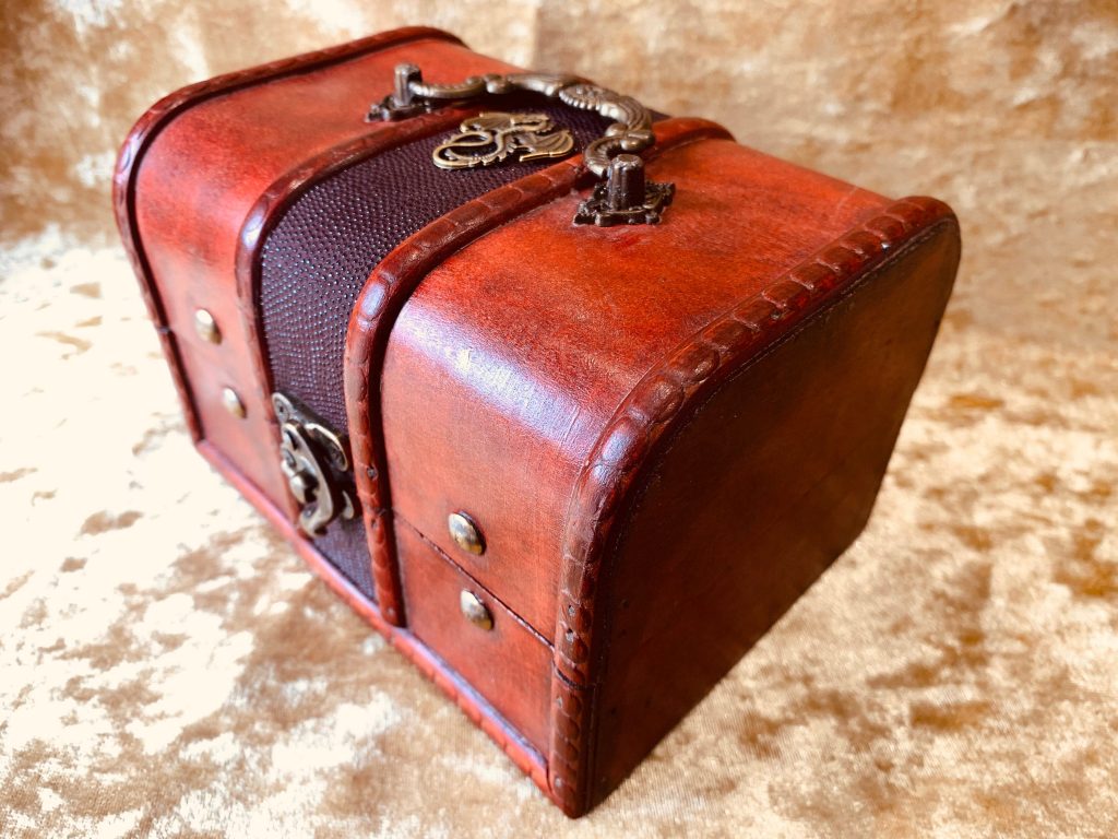 Trinket Chest box and DnD Dice Box for Dungeons and Dragons - Dungeons ...