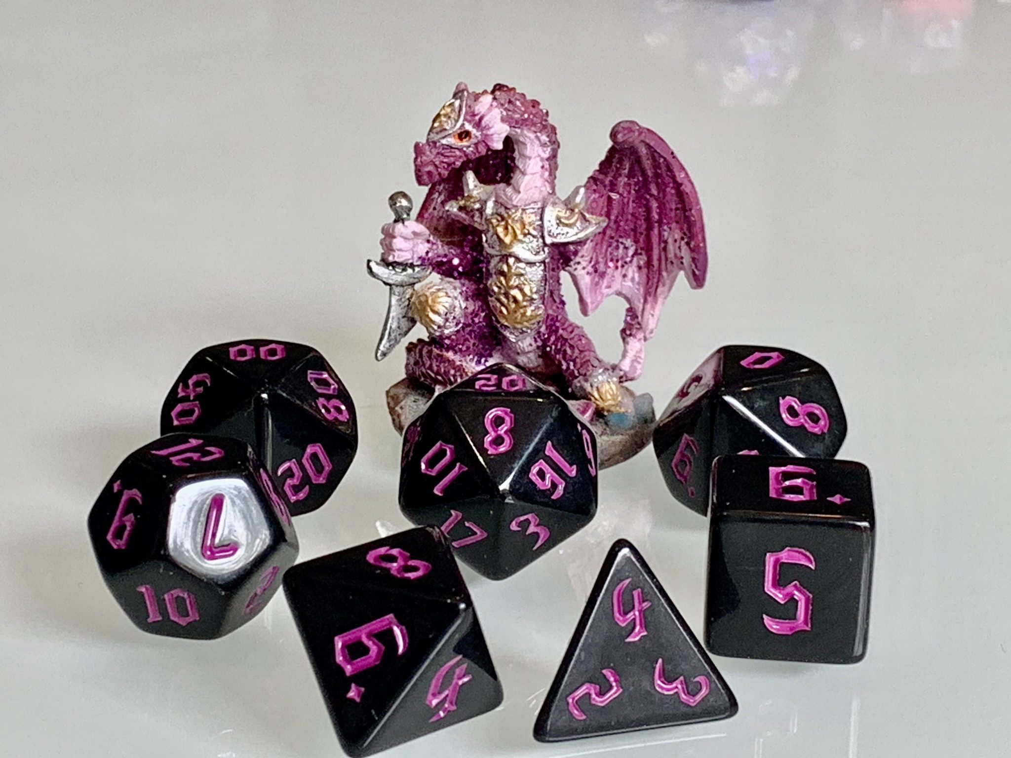 Underdark pink Polyhedral Dice for RPG Games like Dungeons & Dragons
