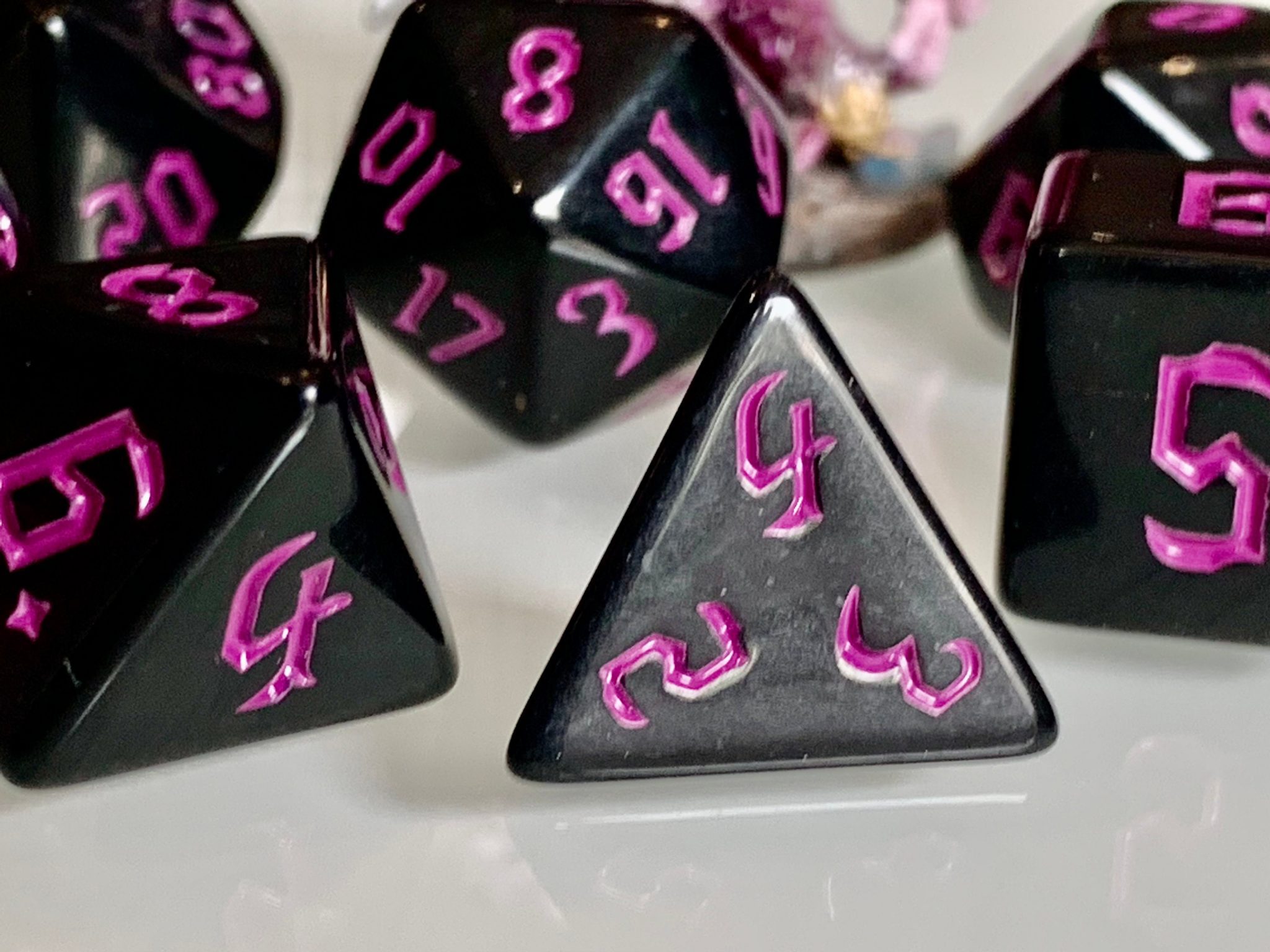 Underdark pink Polyhedral Dice for RPG Games like Dungeons & Dragons
