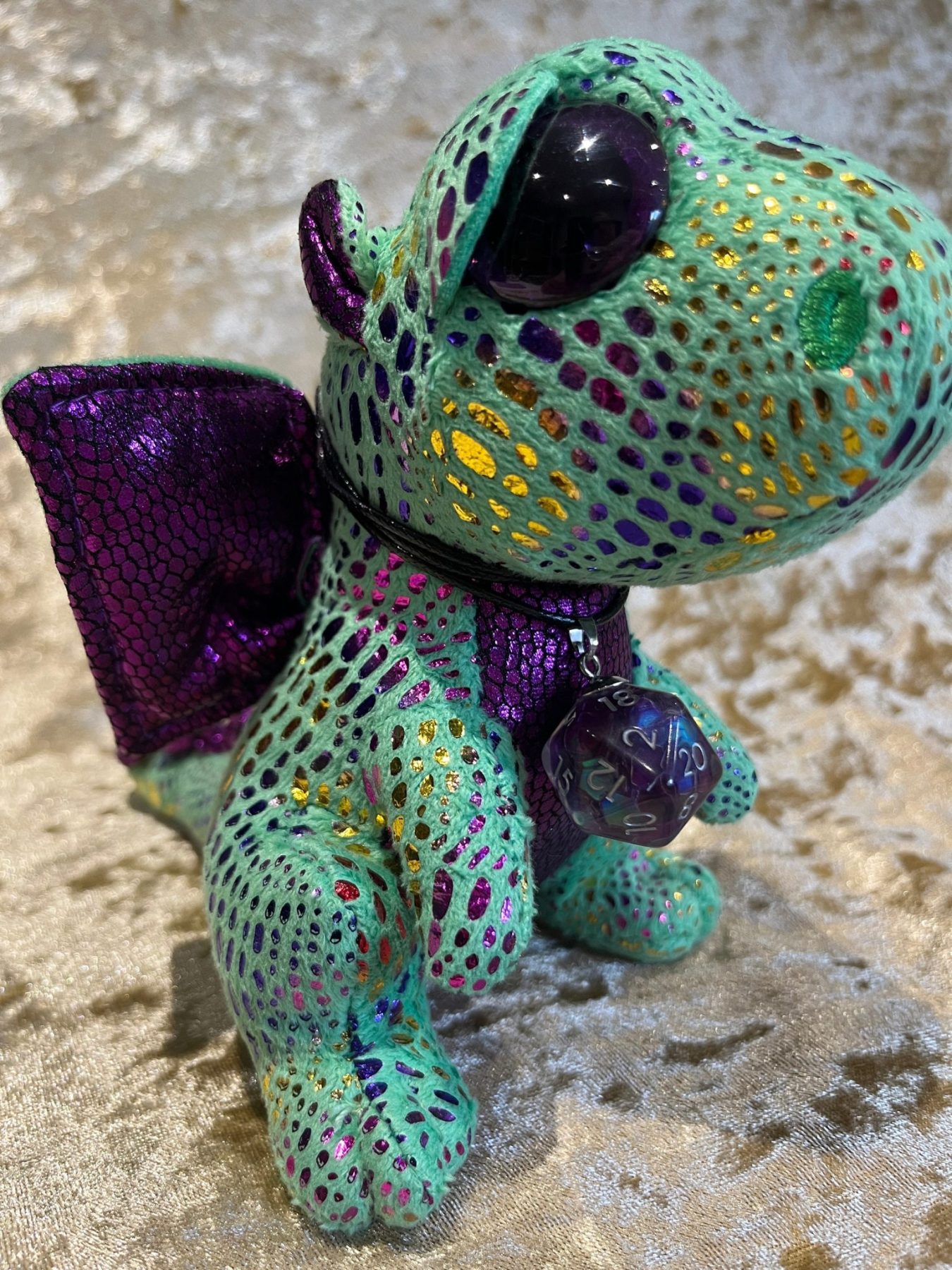 D20 Necklace with FREE Adorable plushie dragon, Great Gift Idea ...