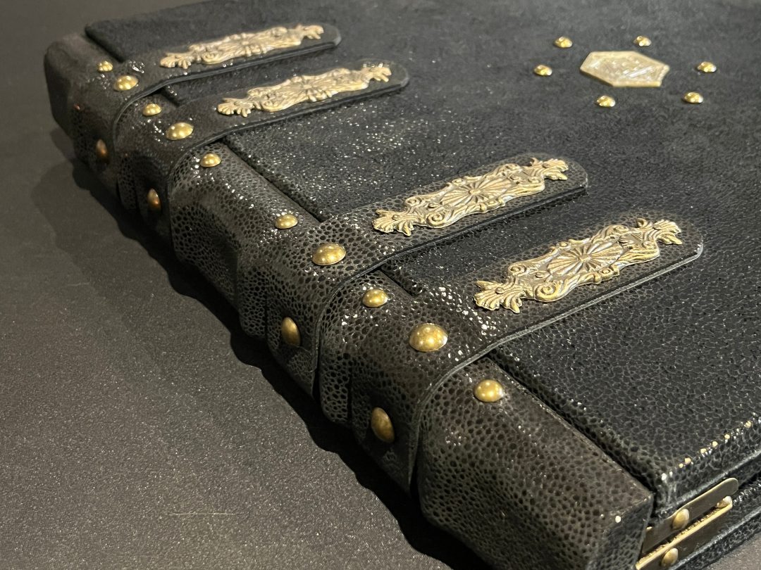 Epic DM Screen Dragon Genuine Leather Tome Dungeon Master DM Screen GM ...