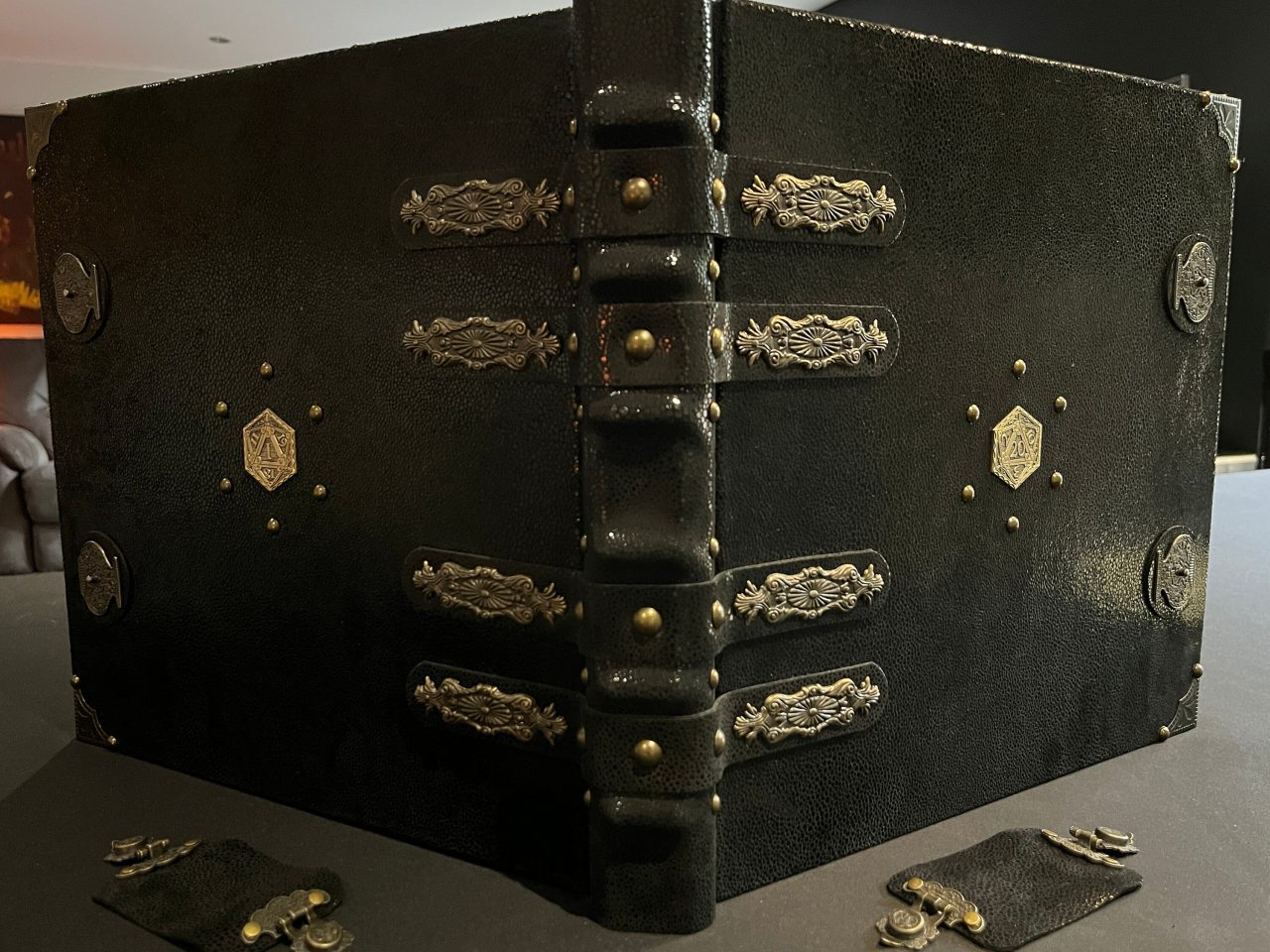 Epic DM Screen Dragon Genuine Leather Tome Dungeon Master DM Screen GM ...