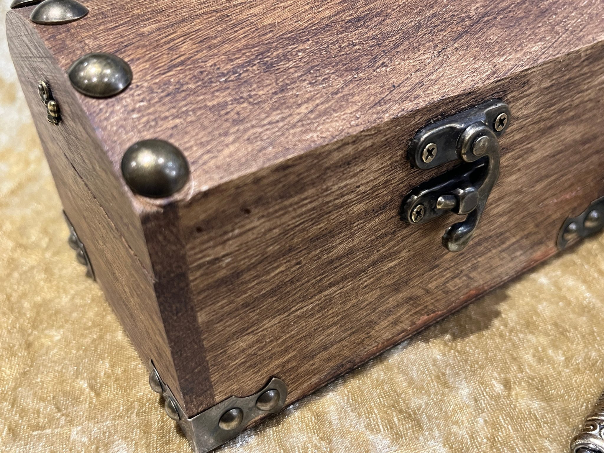 Fantasy Wooden DND Dice Chest and DnD Dice Box for Dungeons and Dragons ...